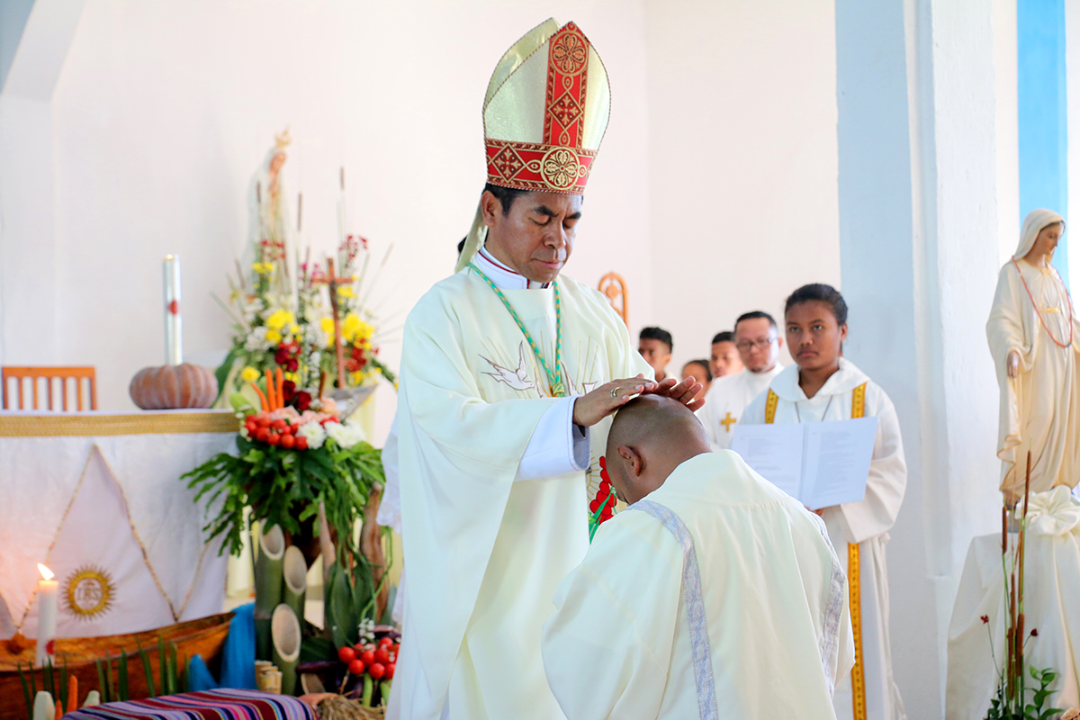 Raising a Jesuit Priest - timorlestejesuits.org